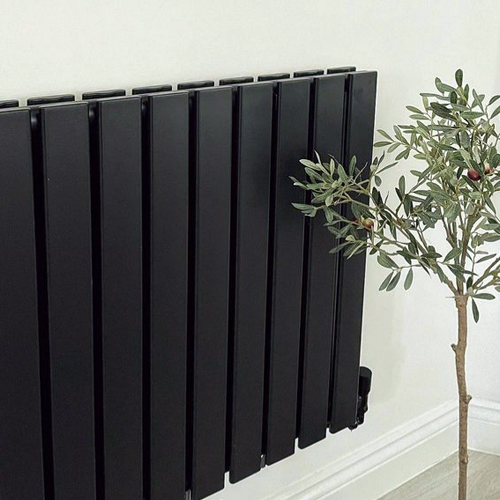 400 x 630mm Black Single Flat Panel Horizontal Radiator