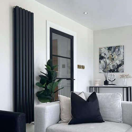 1600 x 236mm Black Single Oval Tube Vertical Radiator